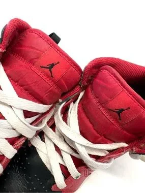 Jordan | Shoes | Air Jordan Mid Gs Chicago Black Toe Size 3y Great ...